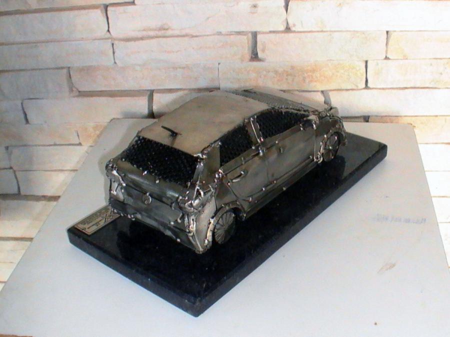 Mini Escultura Carro HB20 - Hyundai Ze Vasconcellos Metal Sculptures ...